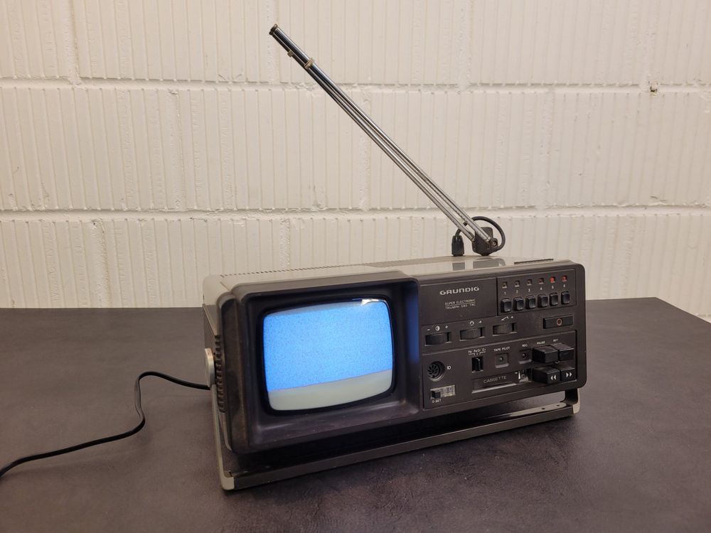 Grundig Triumph 580 TRC Portable TV Cassette Recorder 1980 J | Kaufen ...