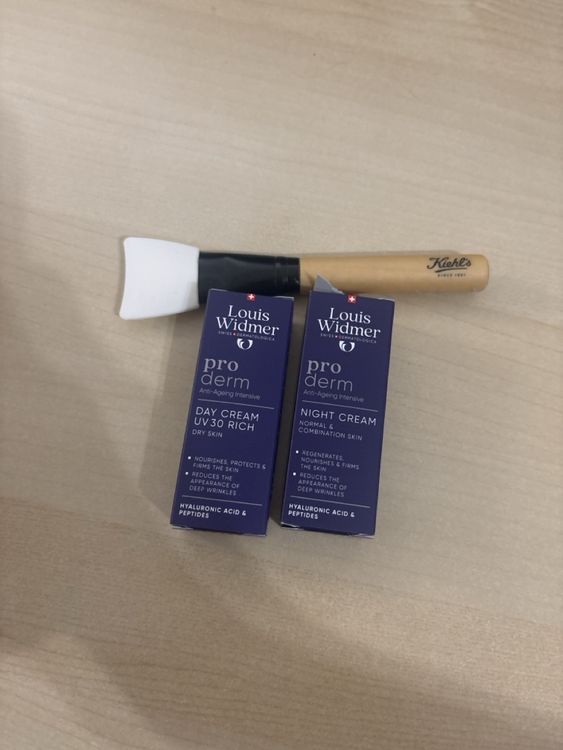 Louis Widmer Pro Derm Tages- & Nachtcreme Set + Pinsel! (Gebraucht) in ...