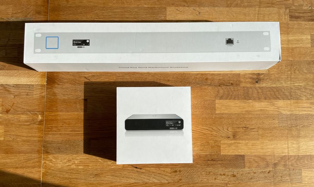 Ubiquiti UniFi Cloud Key Plus Gen 2 inkl. Rackmount-Kit (Gebraucht) in ...