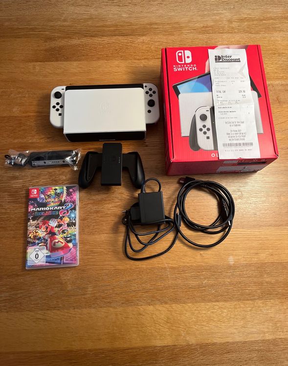 Nintendo Switch OLED (ink. Mario Kart 8 Deluxe) (Neu (gemäss ...