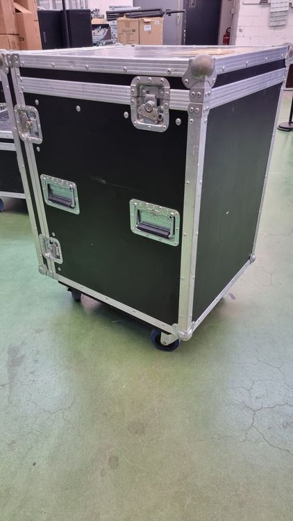 19" Rack auf Rollen (Gebraucht) in für CHF 70 – nur Abholung auf Ricardo kaufen