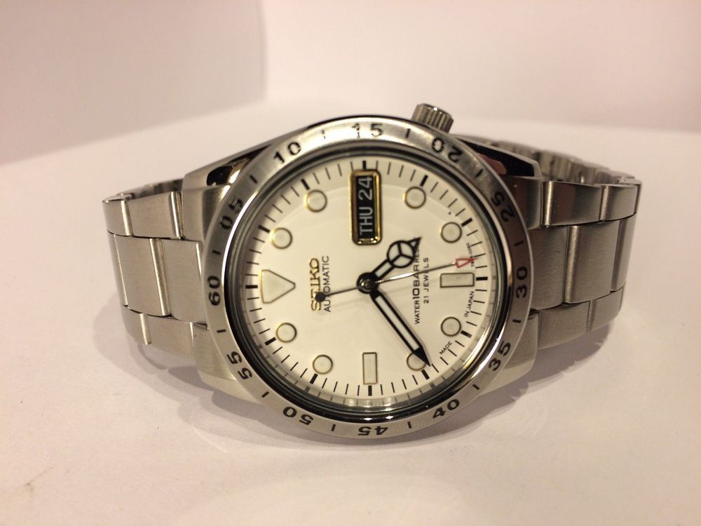 Seiko SNKE01K1 Explorer II Mod | Kaufen auf Ricardo