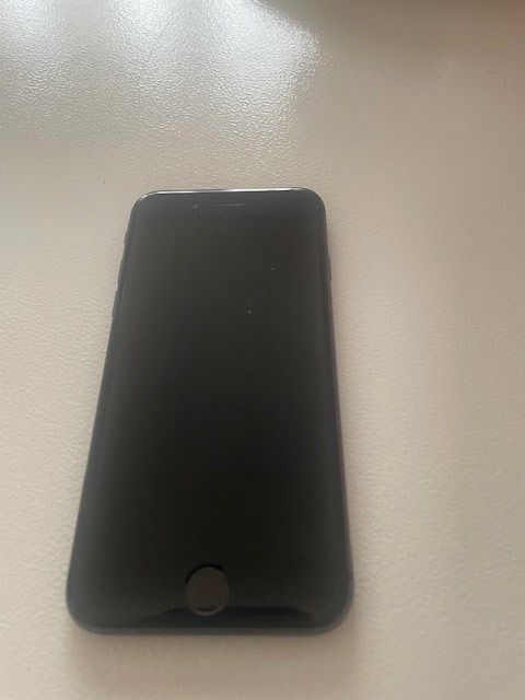 iPhone 8, Space Grey, 64GB | Kaufen auf Ricardo