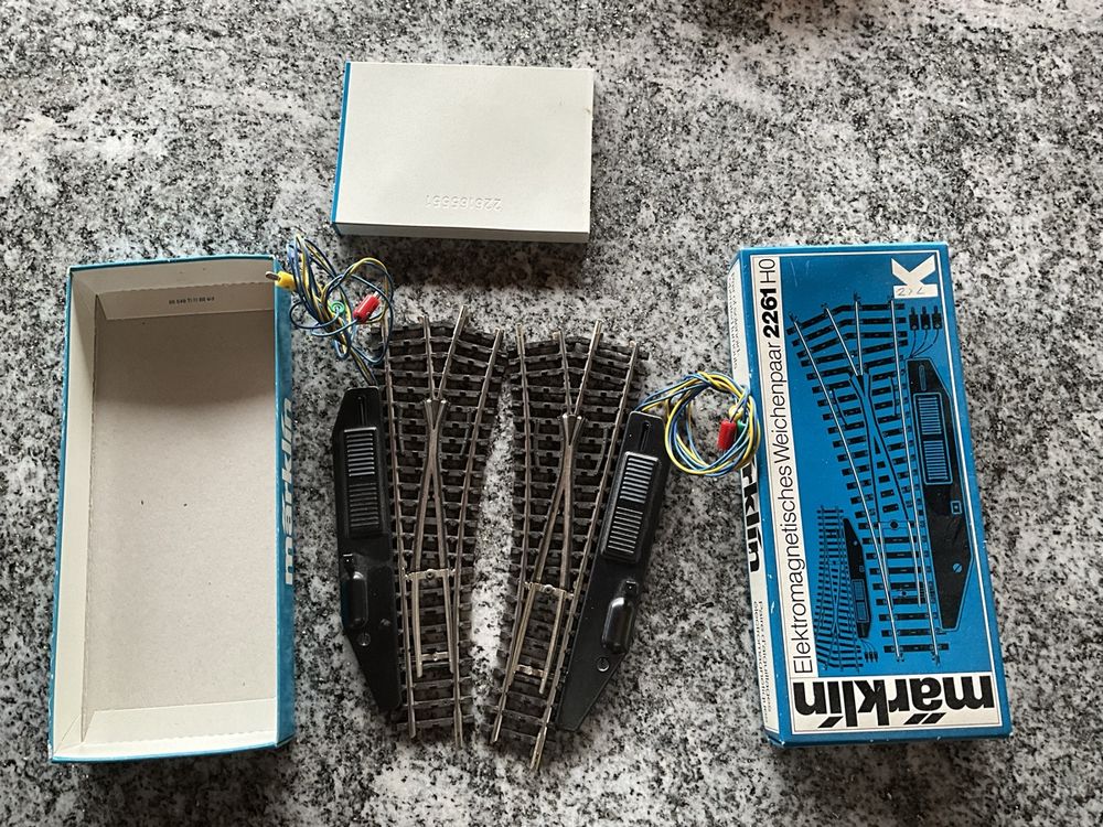 MÄRKLIN 2261 ELEKTROMAGNET. WEICHENPAAR K GLEIS, FUNKTION OK | Kaufen auf Ricardo