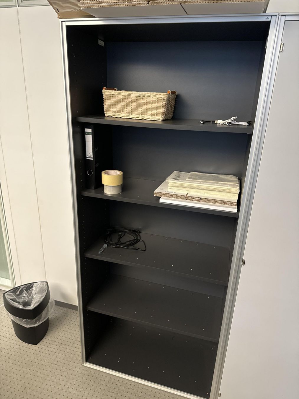 Elan Regal 79x185x41.5cm - in 4852 ROTHRIST (Gebraucht) in Affoltern am ...