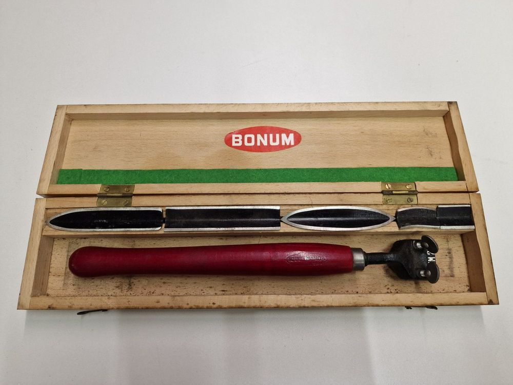 Bonum Zugschaber 2001 Ziehschaber Hohlklingen Hohlschaber (Gebraucht) in Richterswil für CHF 59 ...