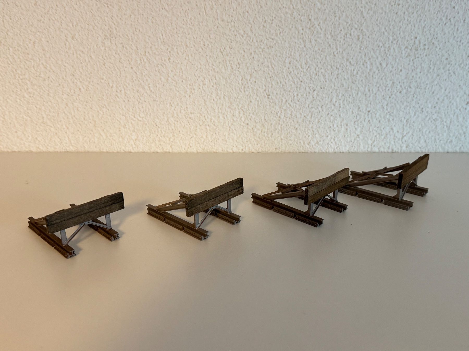 model rail Spur 0 1/45 SBB Prellbock geschweisst neu 4 Stück (Neu ...