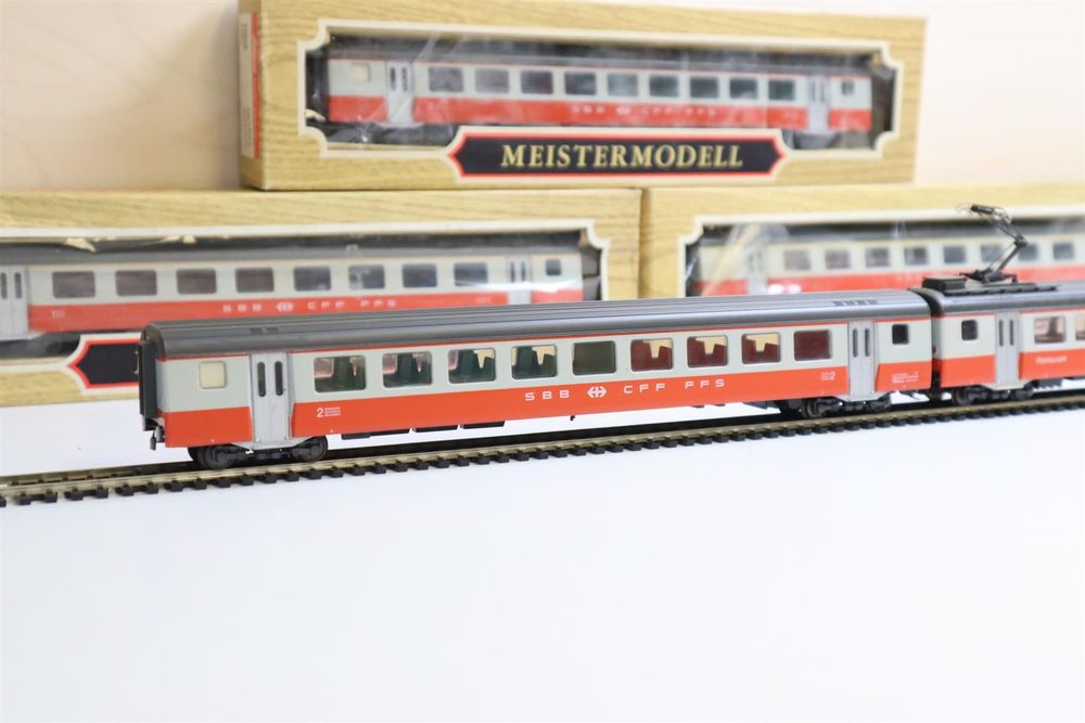 Liliput 5 x SBB Swiss Express Wagen Set (Gebraucht) in Winterthur für CHF 91 – mit Lieferung auf ...