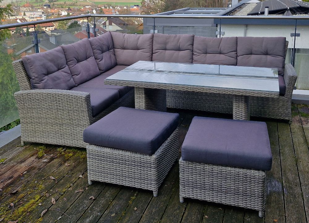 Eckgruppe mit Tisch Wicker, Gartenlounge (Gebraucht) in Attikon für CHF 120 – nur Abholung auf ...