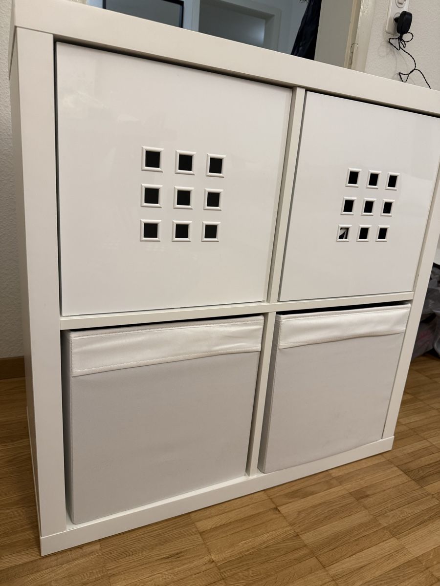 Kallax Regal (Gebraucht) in Kloten für CHF 40 – nur Abholung auf ...