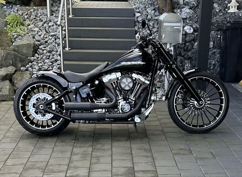 Custom Harley Davidson FXSB 1690 Softail Breakout 2017 (Gebraucht) in Bernhardzell für CHF 28500 ...