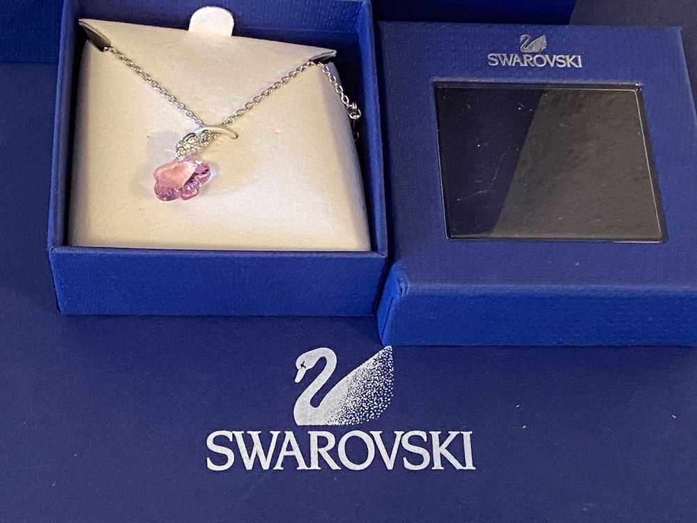 Swarovski Kette Blume Neu & original mit box (Neu und originalverpackt) in Kirchleerau für CHF ...