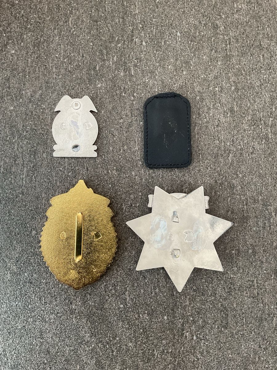 Polizei Abzeichen Sammlung, 4 Stk. Selten, Vintage! (Gebraucht) in Jegenstorf für CHF 11 – mit ...