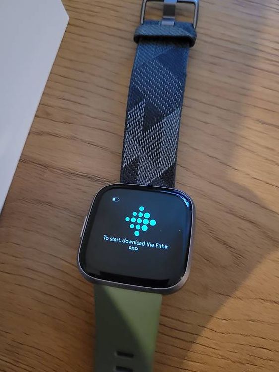 Fitbit Versa 2 special edition (Usato) a Minusio per CHF 49 – con ...