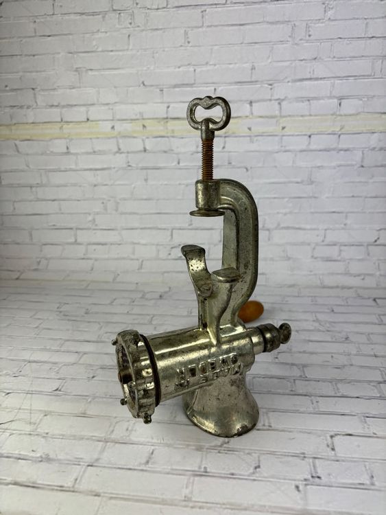 Antiker Fleischwolf (Gebraucht) in Langnau am Albis für CHF 10 – mit Lieferung auf Ricardo kaufen