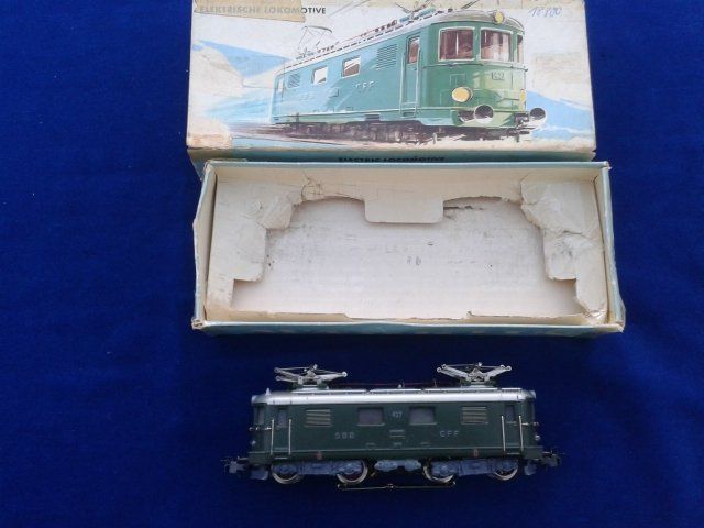 Märklin E-Lok RET 800 - 3014 - RE 4/4 der SBB | Kaufen auf Ricardo