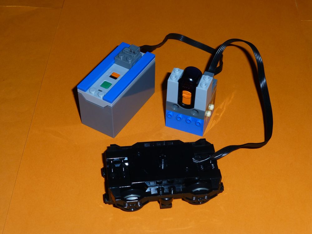 Lego/ 9V Electric Train Motor, Battery Box, Receiver (Gebraucht) in ...