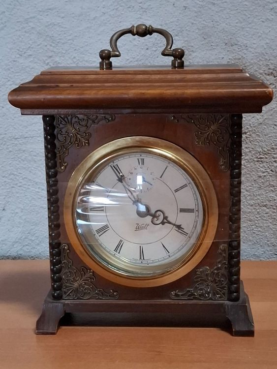 Horloge de table ancienne en bois | Kaufen auf Ricardo