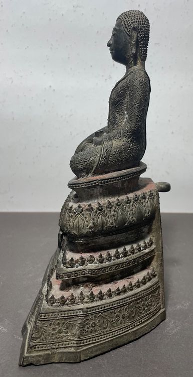 Antiker Thai-Rattanakosin Bronze Fugur des Buddha (Gebraucht) in Root ...