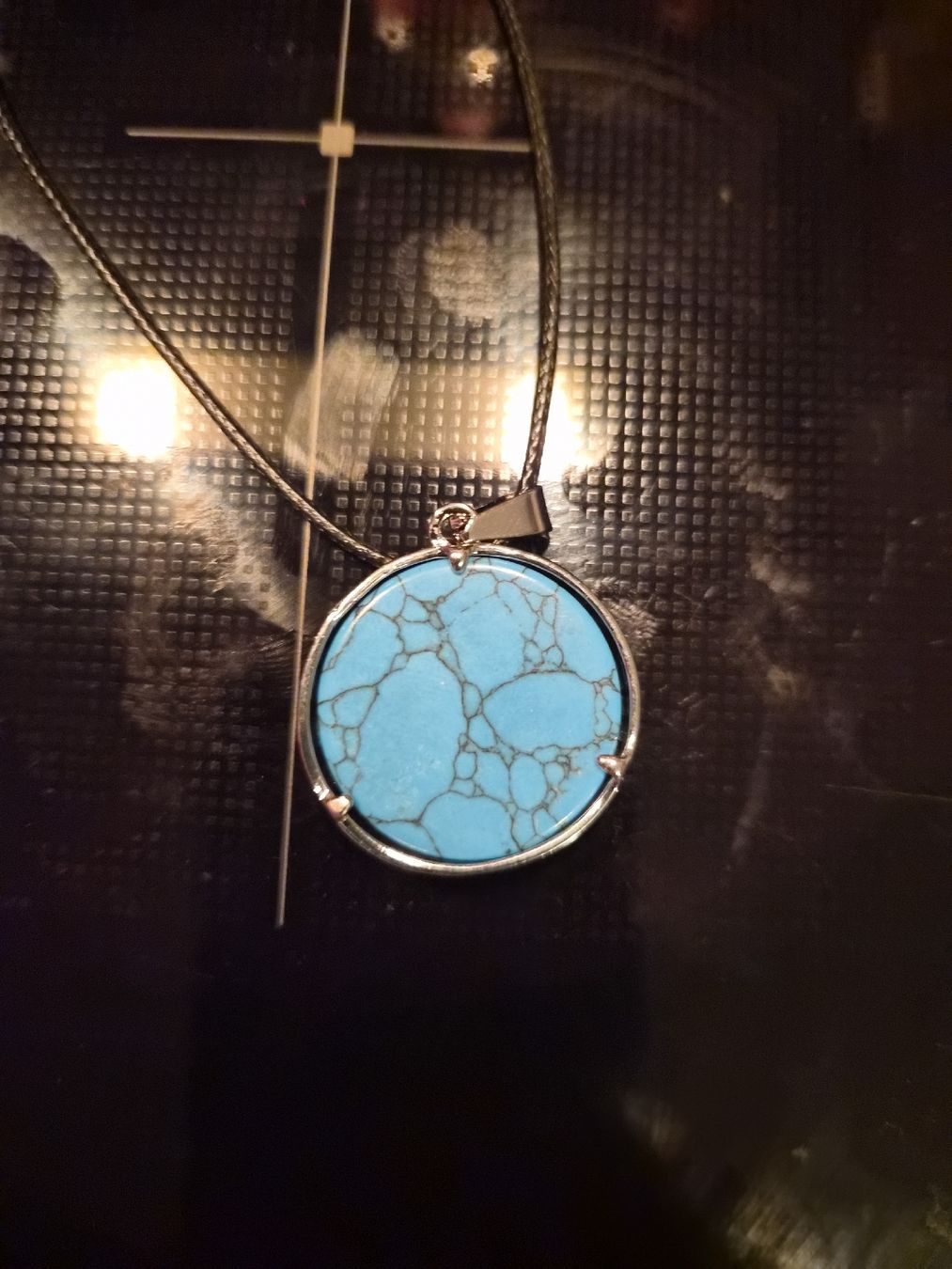 collier arbre (Neuf (Voir description)) à Senèdes pour CHF 1 – avec ...