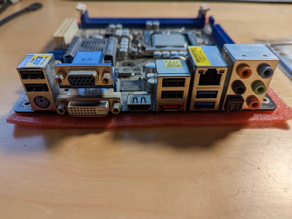 ASRock H67M-ITX (LGA1155) + Intel Xeon E3-1230 v2 CPU (Gebraucht) in ...