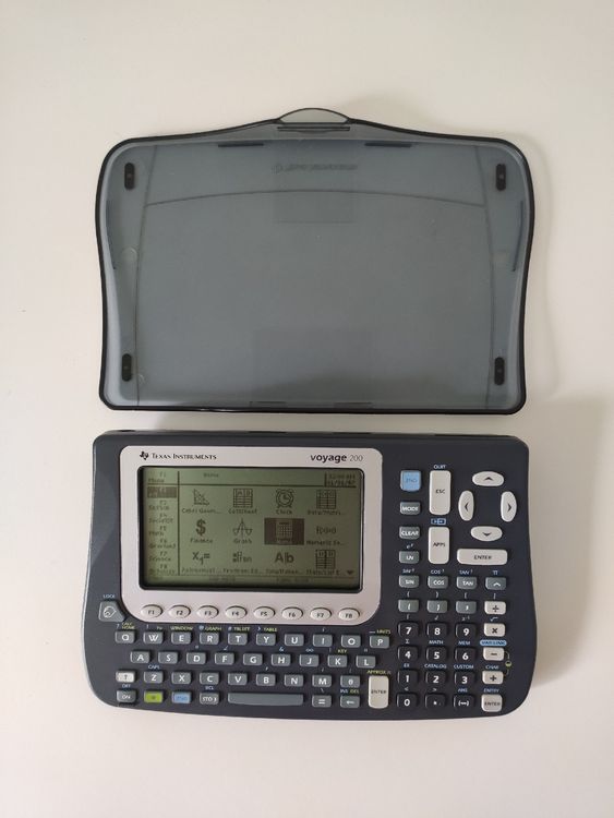 Texas Instruments TI-Voyage 200 Grafiktaschenrechner | Kaufen auf Ricardo