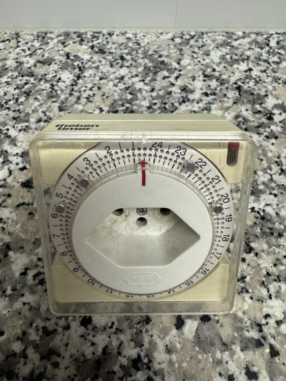 Zeitschaltuhr Theben Timer 220V Wistar Analog Schweiz (Gebraucht) in ...