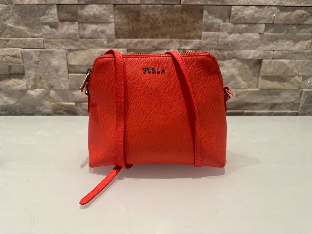 Furla Super coole Pochette ♥️ - Nr. 692 (Gebraucht) in Hittnau für CHF ...