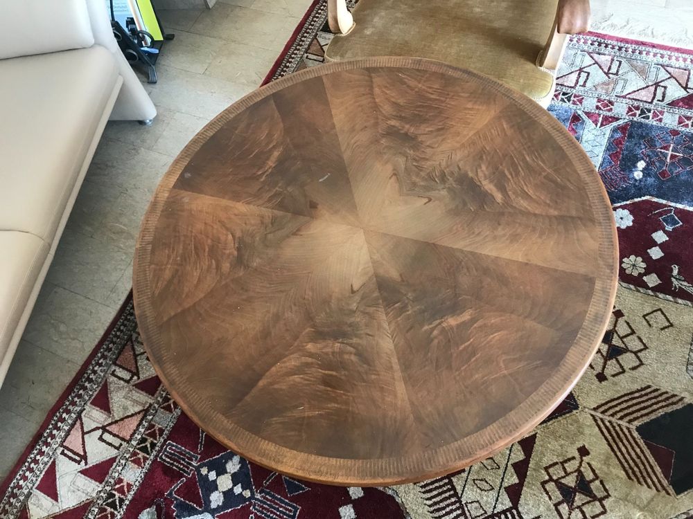 Runder Holztisch Nussbaum Intarsienarbeit Vintage (Gebraucht) in Cham für CHF 30 – nur Abholung ...