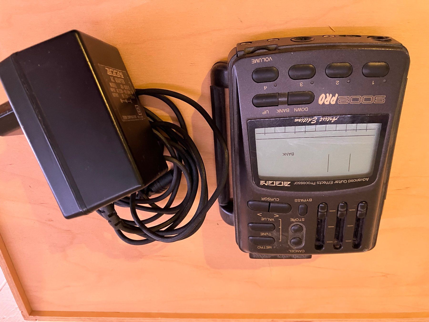 ZOOM 9002 PRO Multi-FX (Gebraucht) in Ennetbürgen für CHF 14 – mit ...