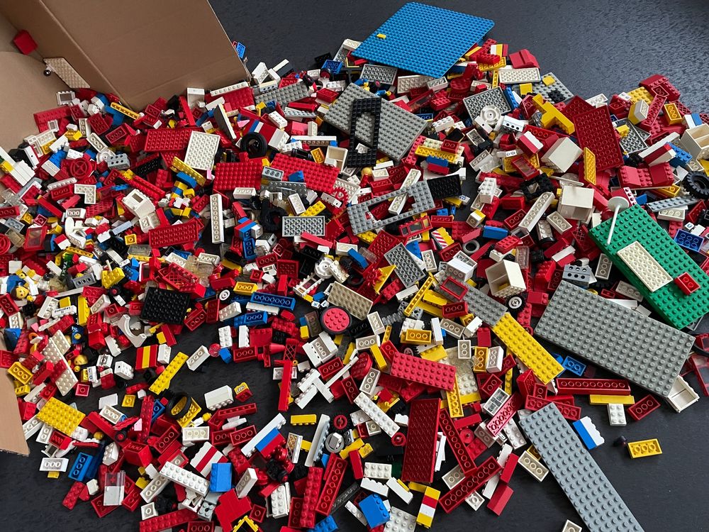 5 kg LEGO, Riesige Sammlung von alten Legos + unsortiert (Gebraucht) in Füllinsdorf für CHF 78 ...