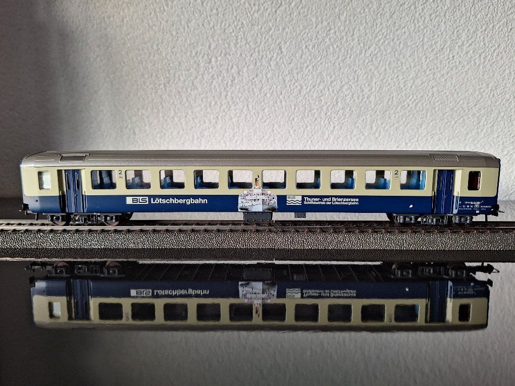 Hag HO. Voiture BLS 2ème classe, " Thunersee ", selon photos (Neu und ...