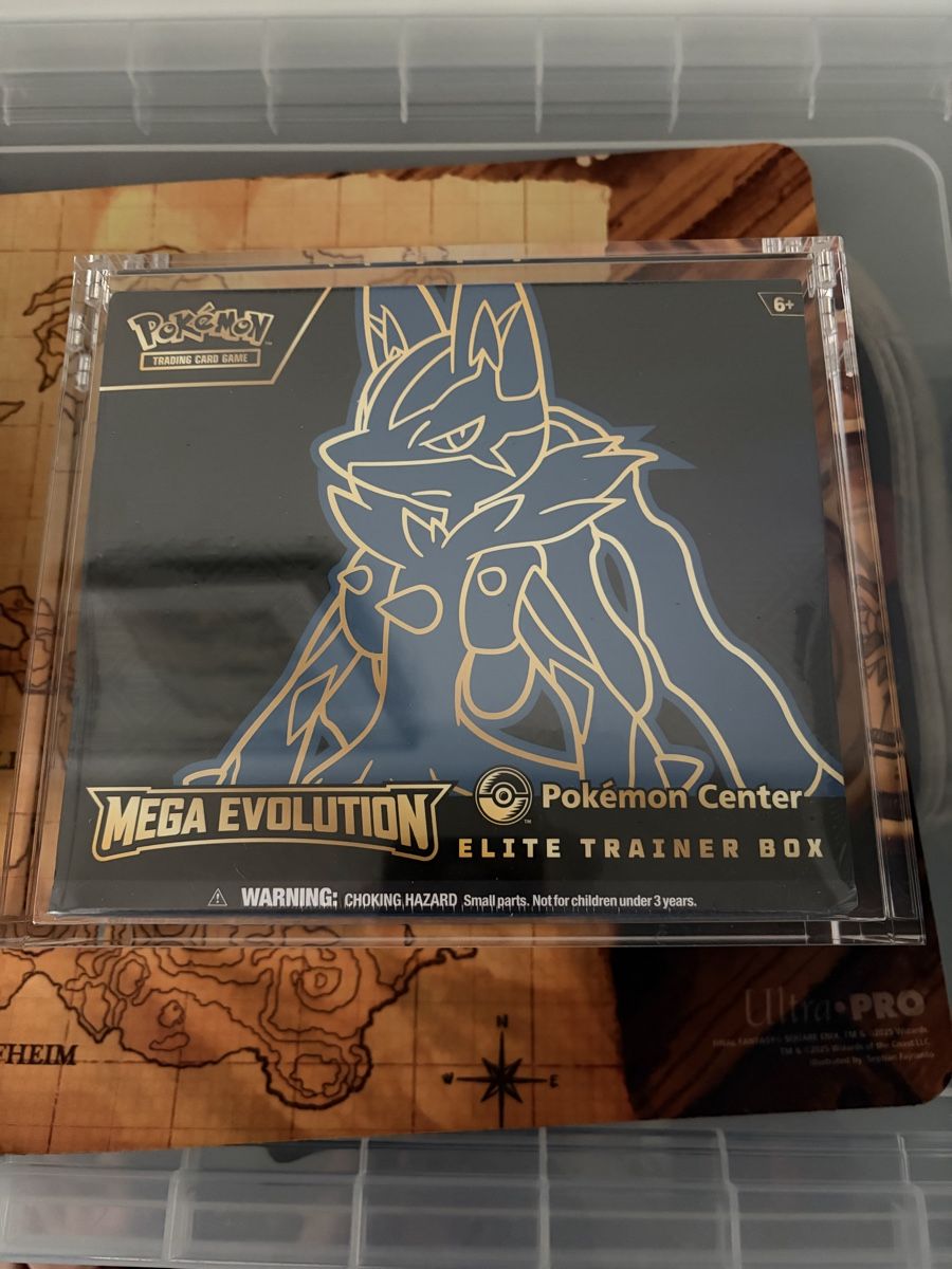 Pokémon Center Mega Evolutions ETB Lucario (Neu und originalverpackt ...
