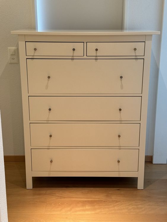 Elegantes Hemnes Kommode Mae Bild