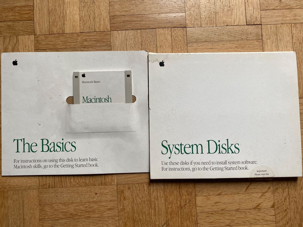 Macintosh System Disks + Basics (Gebraucht) in Adliswil für CHF 21.5 – mit Lieferung auf Ricardo ...