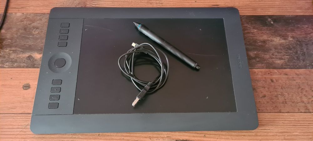 Wacom Intuos Pro M | Kaufen auf Ricardo