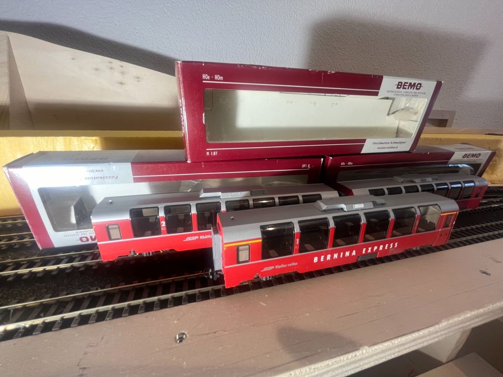3 Panoramawagen Bernina Express (Gebraucht) in Rickenbach b. Wil für ...