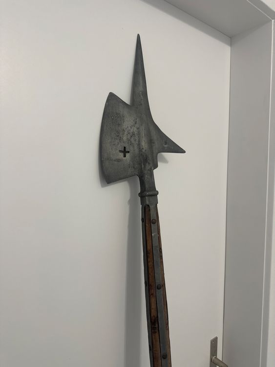 Antique Halberd Swiss (Gebraucht) in Thun für CHF 100 – nur Abholung ...