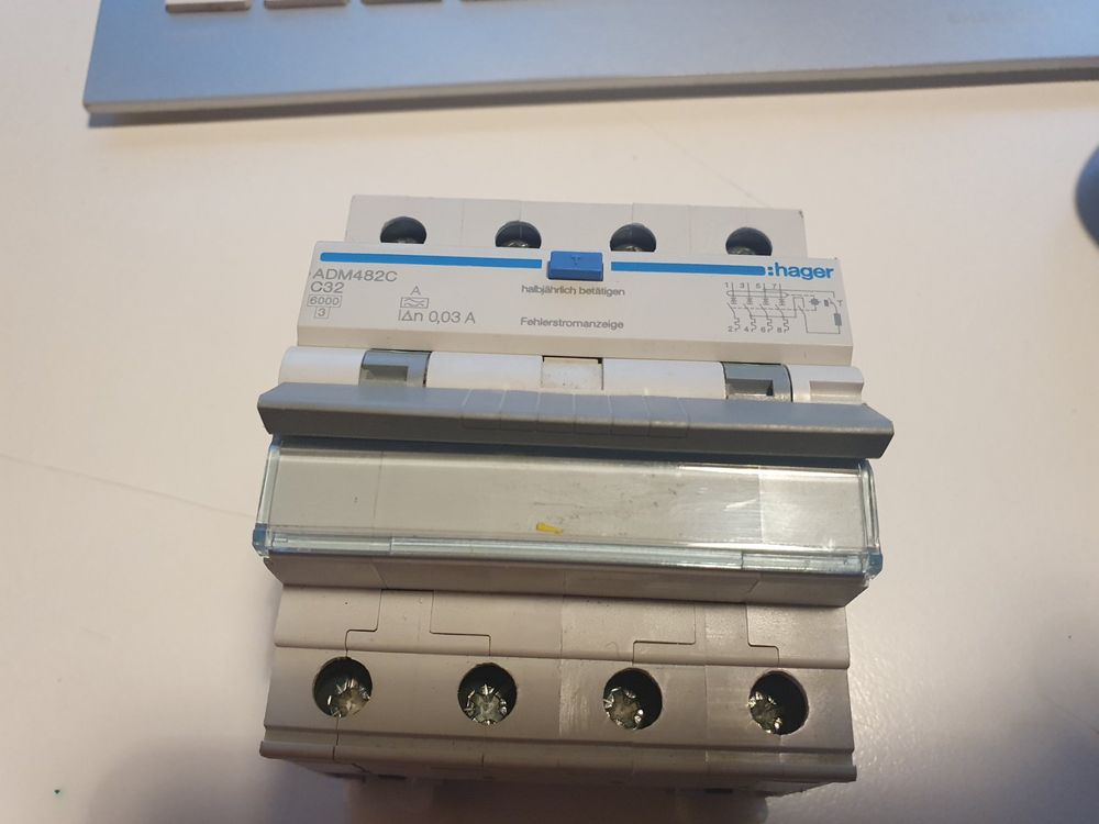 Hager FI/LS ADM382C C32 (Gebraucht) in für CHF 18 – mit Lieferung auf ...