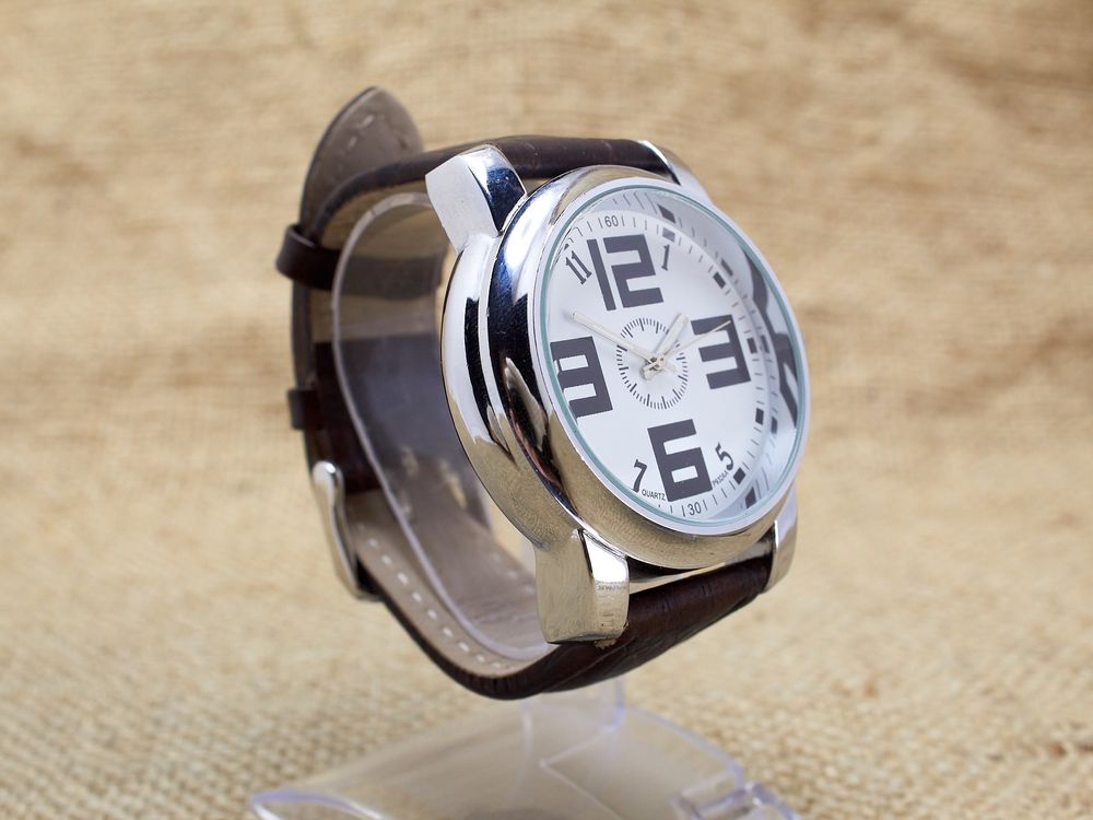 Herren Uhr, Quarz, 45 mm | Kaufen auf Ricardo