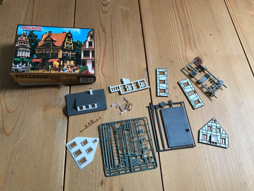 haus für modelleisenbahn (Gebraucht) in Liestal für CHF 5.9 – mit ...