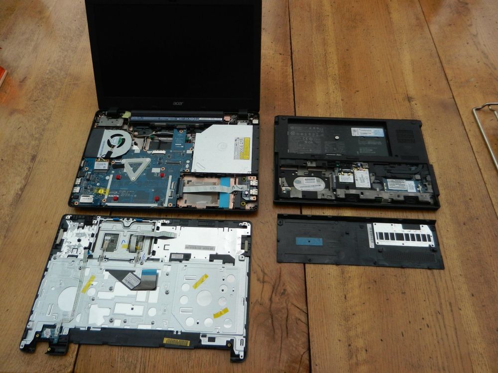 Laptop ACER / HP für Ersatzteile Bastler (Defekt) in für CHF 10 – mit ...