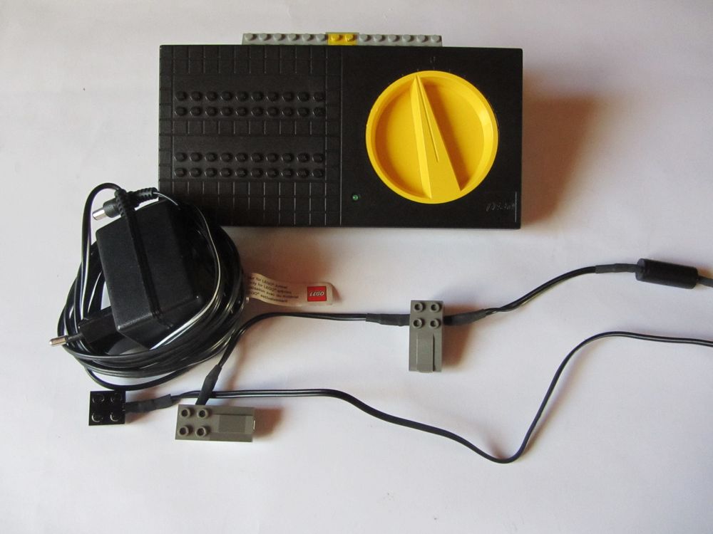 Lego City 9V Travo mit Anschlusskabel und Adapter (Gebraucht) in Mühlau ...