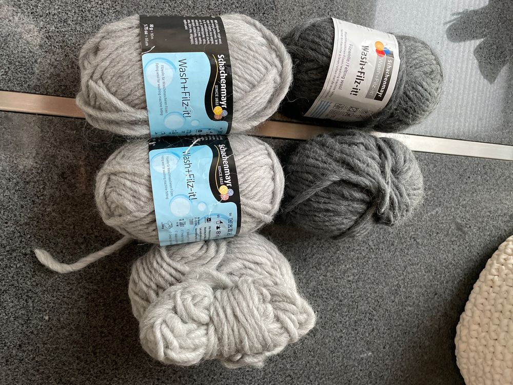 Filzwolle (Gebraucht) in Zizers für CHF 12 – mit Lieferung auf Ricardo kaufen