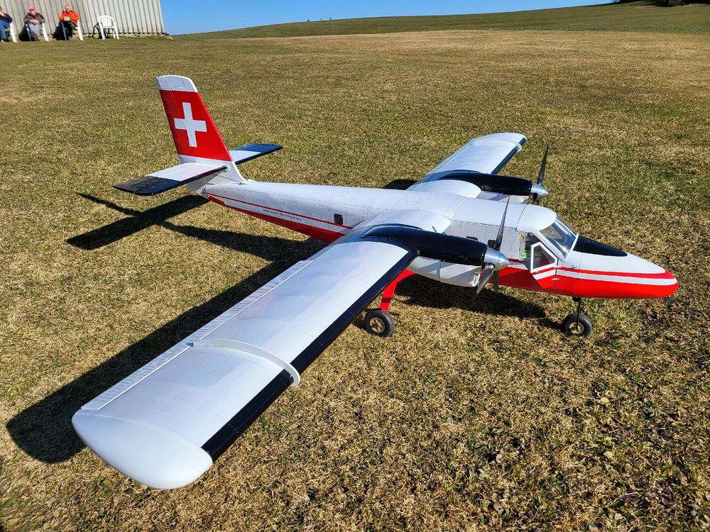 RC Twin Otter Modellflugzeug, 184 cm.Top Zustand. (Gebraucht) in Wilen ...