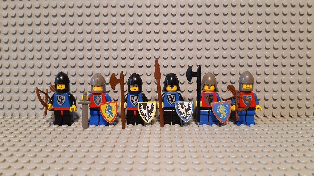 LEGO Castle Minifiguren Set 6102 (1985) (Gebraucht) in Muhen für CHF 67 ...
