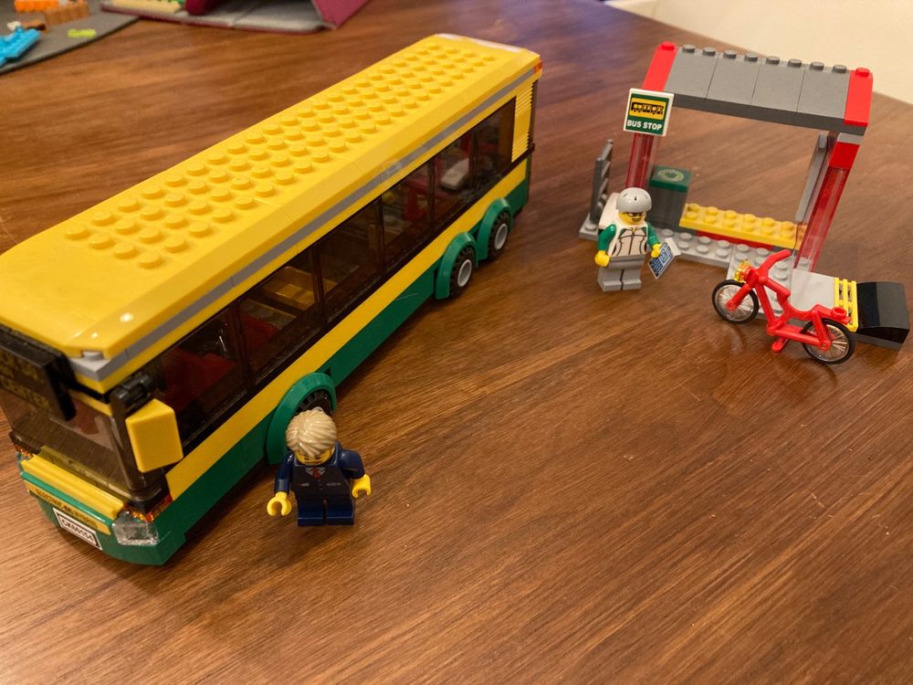 Lego City Bus Station (Gebraucht) in Sarmenstorf für CHF 30 – mit ...