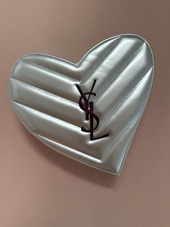 YSL Yves Saint Laurent Heart Box Valentine's Gift! (Gebraucht) in ...