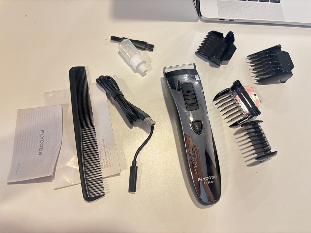 FLYCO Hair Clipper - Cordless Grooming Kit with Accessories | Kaufen ...