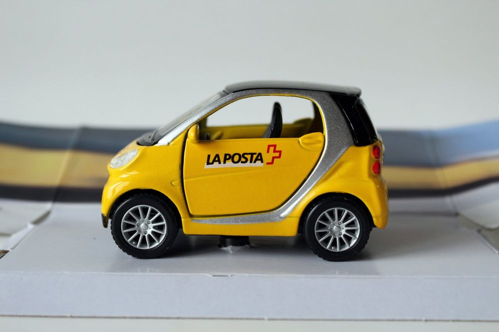 MAISTO Modellauto 1:33 - Smart "Die Post" (Neu und originalverpackt) in ...
